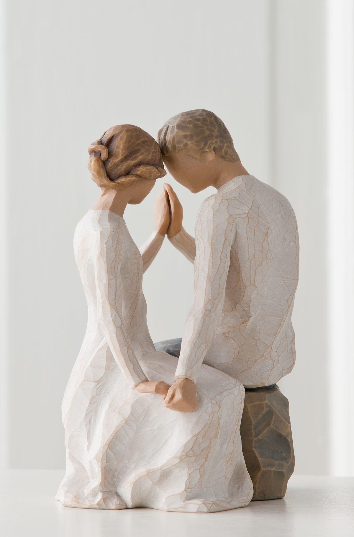 Køb Around you - Willow Tree online til en lav pris